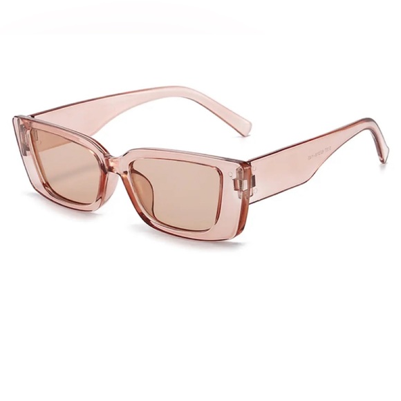 Vintage | Accessories | Chic Light Pink Cat Eye Sunglasses Retro Glam ...